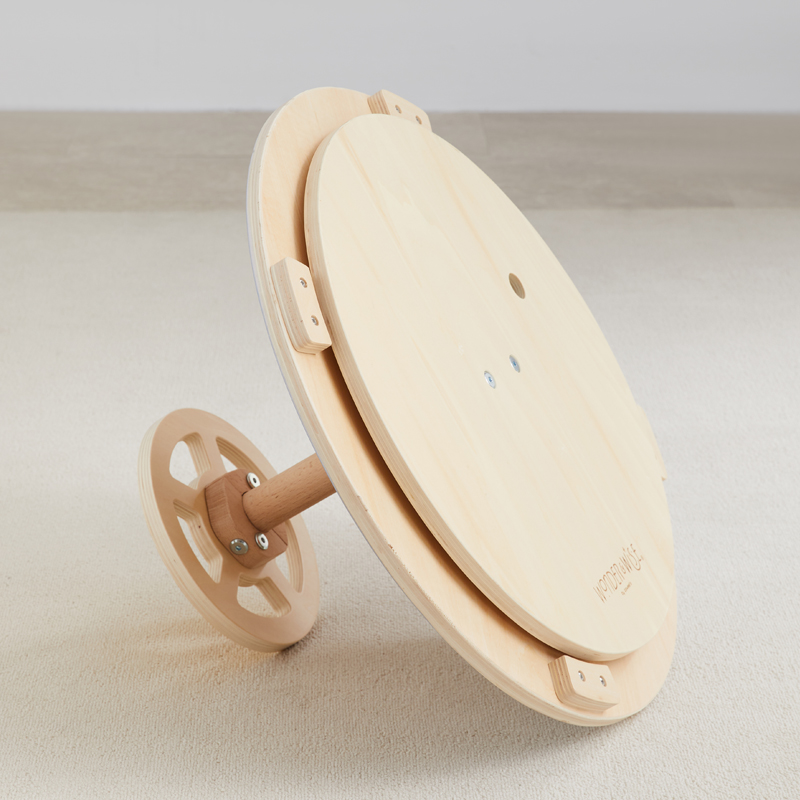 Wonder & Wise Round and Around