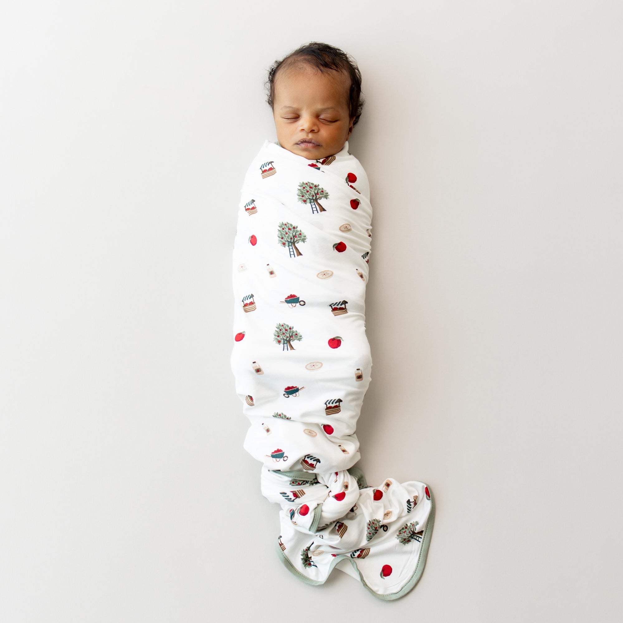 Kyte BABY Swaddle Blanket in Apple Orchard